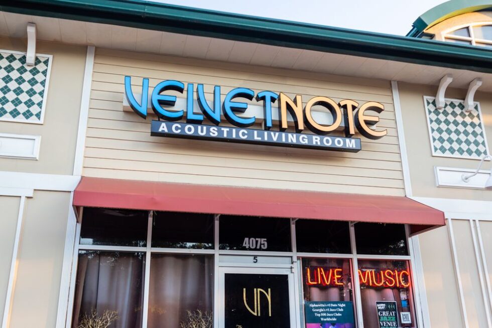 The 6 Best Jazz Clubs for Valentine’s Day | Leslie Karen